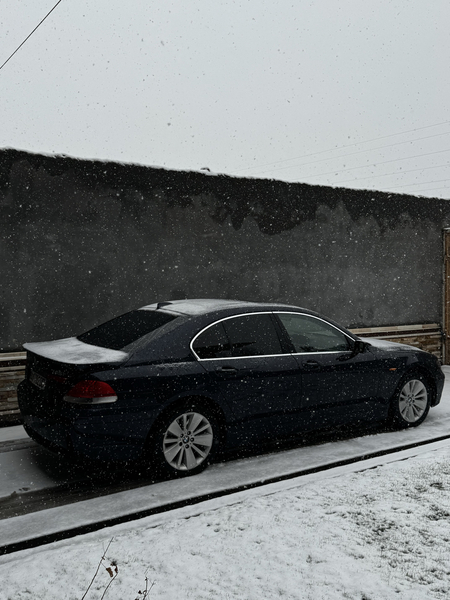 BMW 745i E65 4.4
