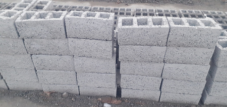 Eng arzon bizarda shlaka blok razmer 37×17