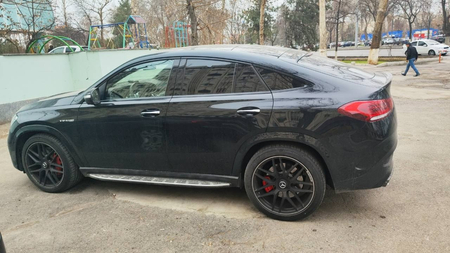 Sotiladi Mercedes GLE 63