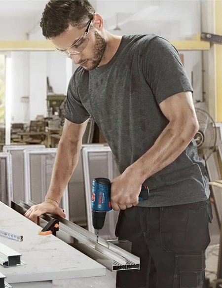Аккумуляторный шуруповерт (дрель) BOSCH GSR 120-LI pro
