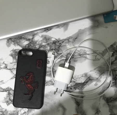 iPhone 7 plus 100 yomkus