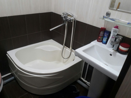 Ijaraga beriladi manzil 5mkr 1 xonali 1 etaj