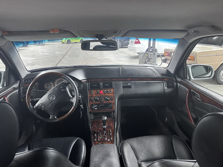 mercedes-benz w210