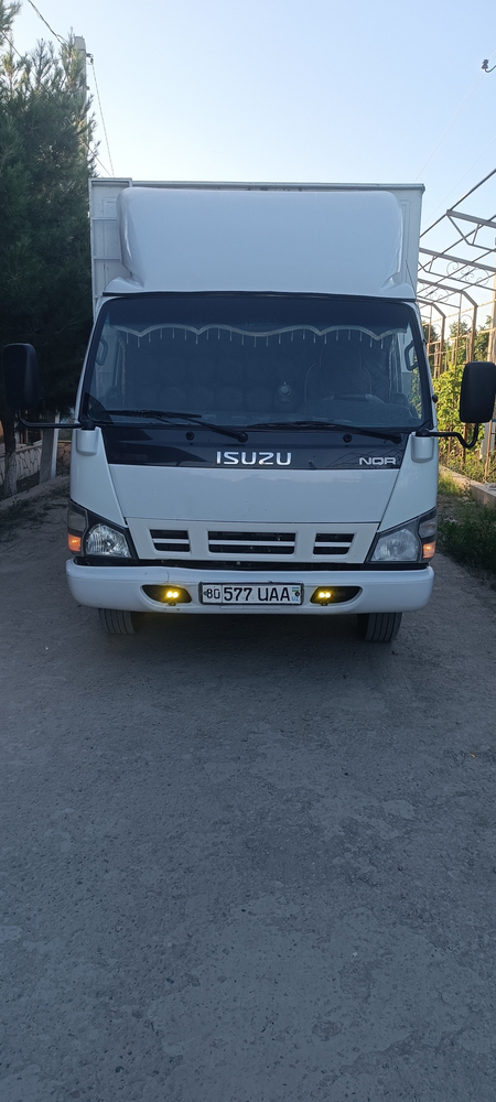 Isuzu sotiladi holati a'lo