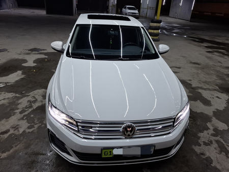 Продаётся Volkswagen E-Bora 2021 белый с малым пробегом!