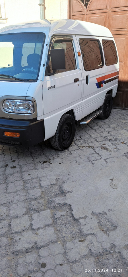 Дамас Deluxe Сотилади