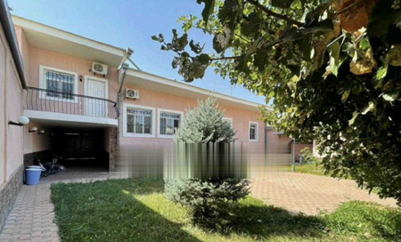 Продается дом в Мирзо Улугбекском Районе (Чайхана Салом)