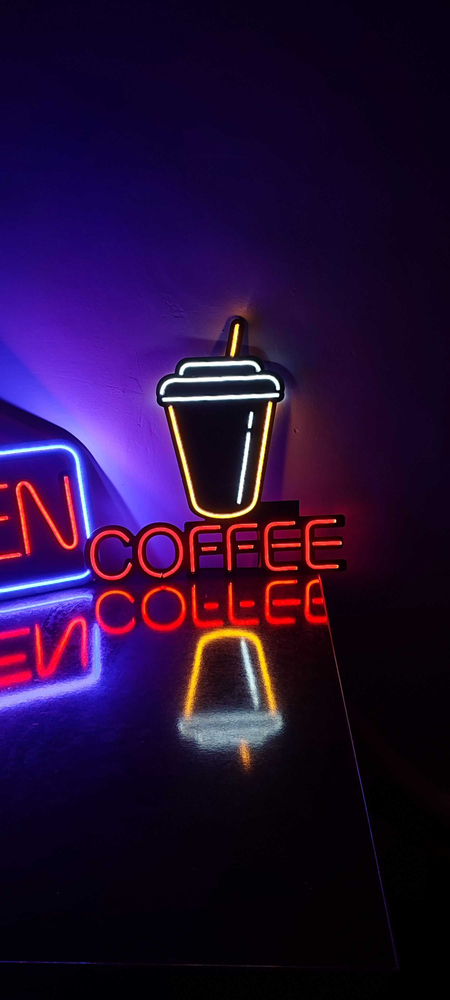 neon OPEN viveska
