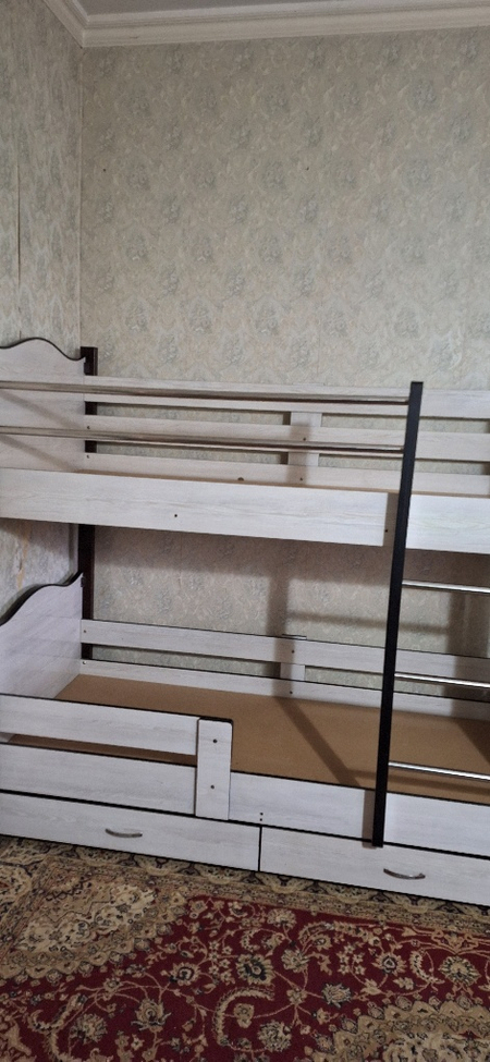 Двухярусная кровать