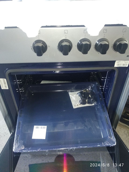 Продаётся газ плита новый