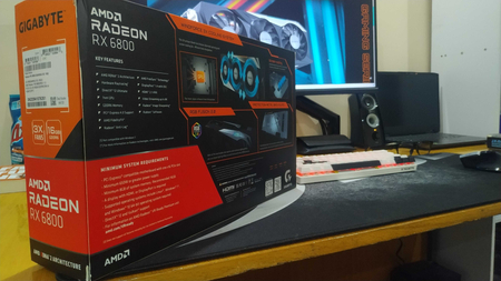 Продам очень мощная и производительная  видеокарта GIGABYTE RX 6800