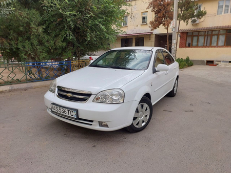 Продаётся Lacetti, Срочно