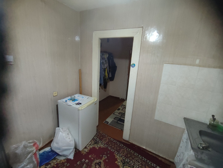 Чирчик шахар Навои кучасида 1 хоналик уй ижарага берамиз