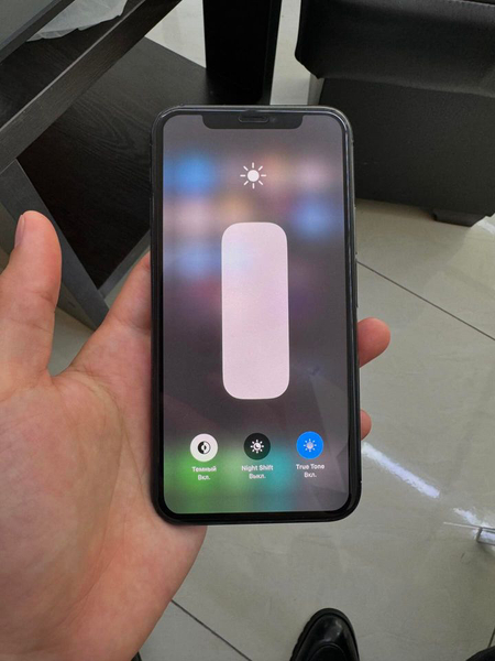 iPhone 11 Pro Grey 250$ taqalgani