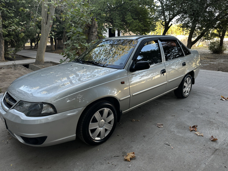Nexia 2. 2009г. Метан газ. 1,6-люкс без кондер