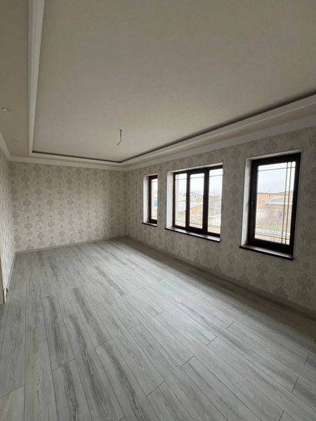.Продам участка 3сотих абсолютно новый евроремонт 8комнат 2этажка 165$