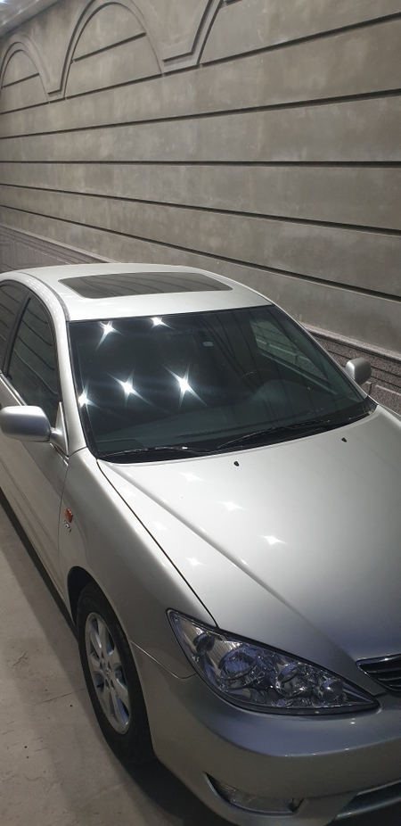 Tayota Camry sotiladi