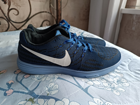 Оригинальные кроссовки Nike