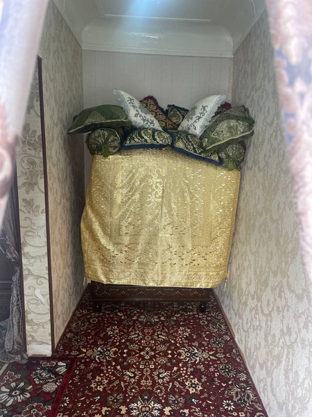 Продаётся двух этажный участок
