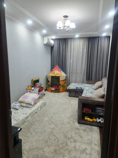 Продается 3комнатная квартира на сергели 5а (элит маркет)