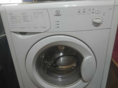 Стиральная машинка Indesit WISN81