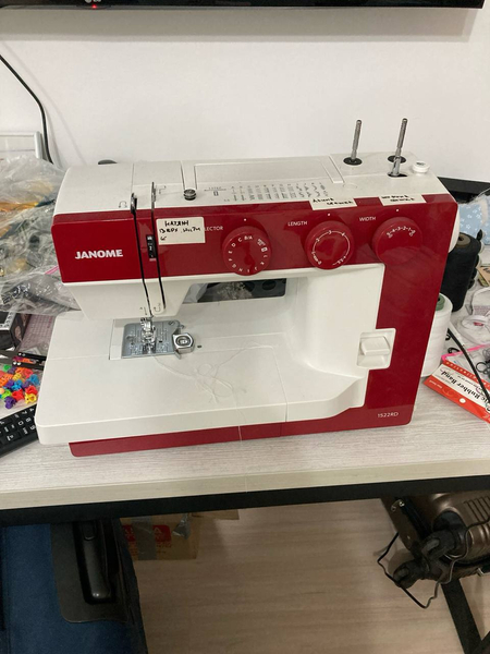 Швейная машинка Janome 1522