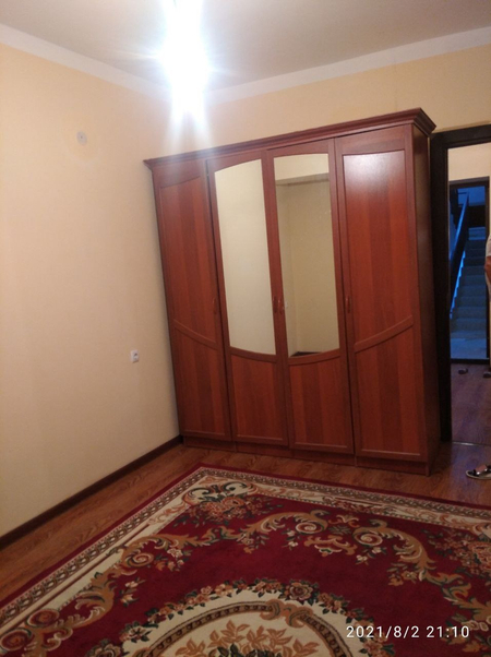 Sergili yangi xayotda 2 xonali kvartira srochniy sotiladi narxi 60000