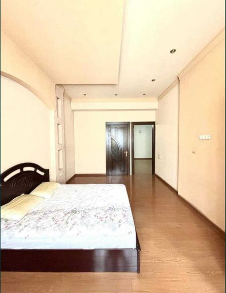 ул.Чехова м.Ойбек кафе Бон ГАБУС 3-комнатная 4/6 158 м² 2 с/у  ремонт