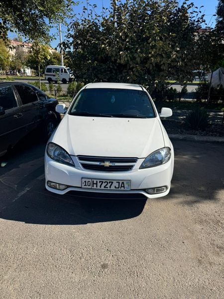 Gentr 2015 Sotiladi