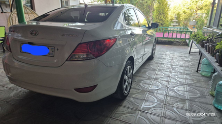 Hyundai  Accent зўр холатда