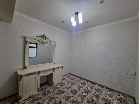 2х комнатная квартира на 2 этаже 55кв/м, в Самарканде