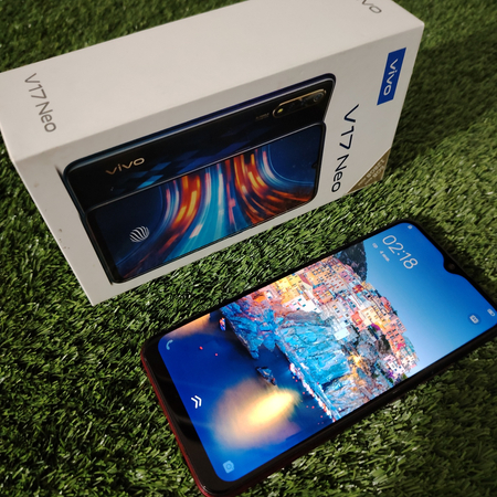 Vivo V17 sotiladi