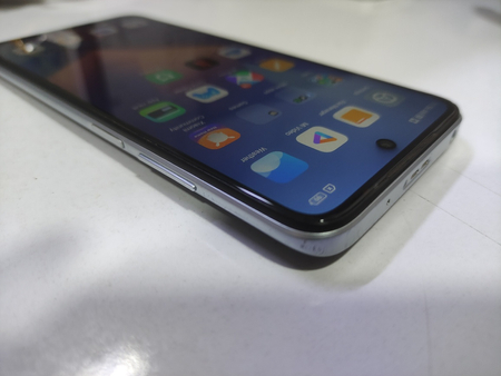 Srochna redmi 10 sotiladi