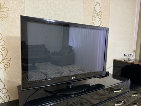 Продам телевизор Оригинал LG Korea