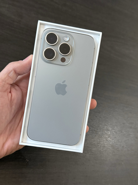 iPhone 15 Pro  Natural Titanum 256 gb