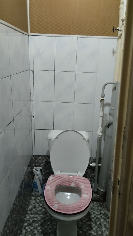 Uy sotiladi. 3 m/t. 2  xonali 3 xona  qilingan. yevro remont qilingan.