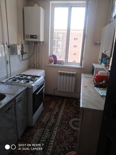 Срочно сотилади 
Сергели 7 A
Ор-р: метро 3-станция
2/6/7 45м² 
Комната