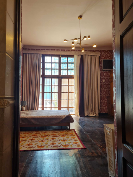 Аренда Ивлива ,Минглар 6 сот .2100уеАвторский  ремонт.350м2