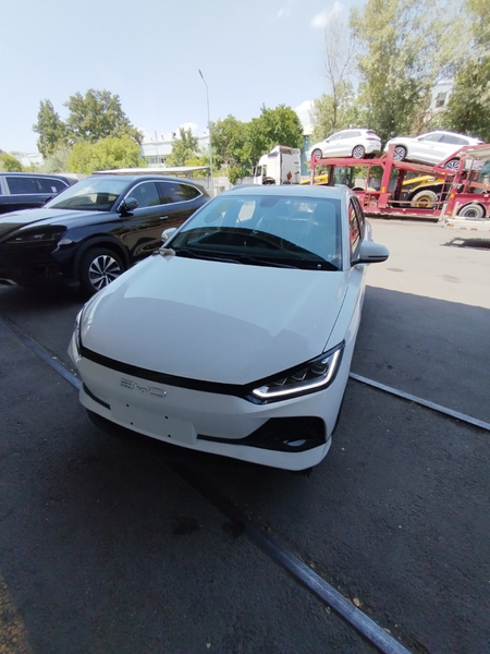 BYD E2 EV 2024 full kompletatsiya
