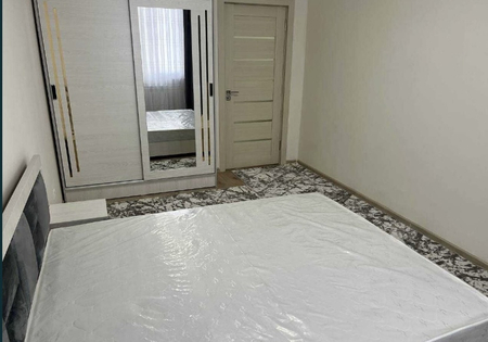 Olmozor city 2 xona oilaga yoki chet el fuqorolariga beriladi