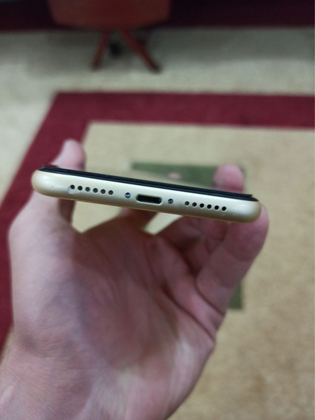 iphone XR holati yaxshi