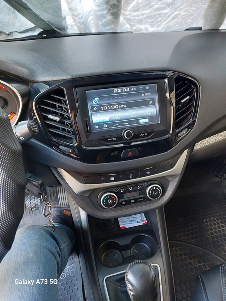 Lada vesta kross 1,8. Yangi moshina