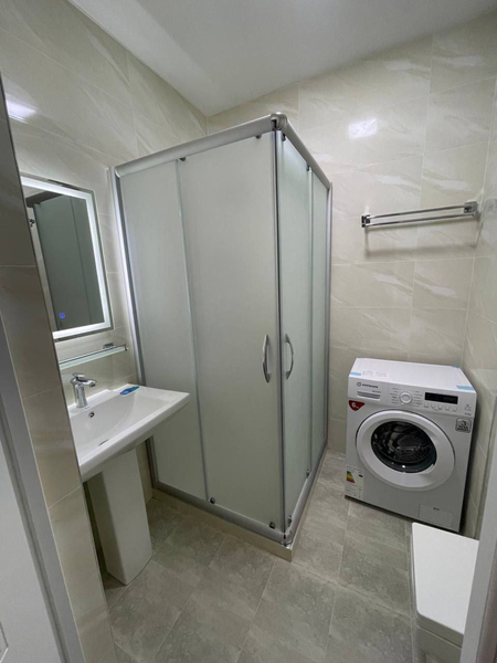 Продаётся Срочно Новостиройка Дархон ор-р Старт кафе 50.м2
