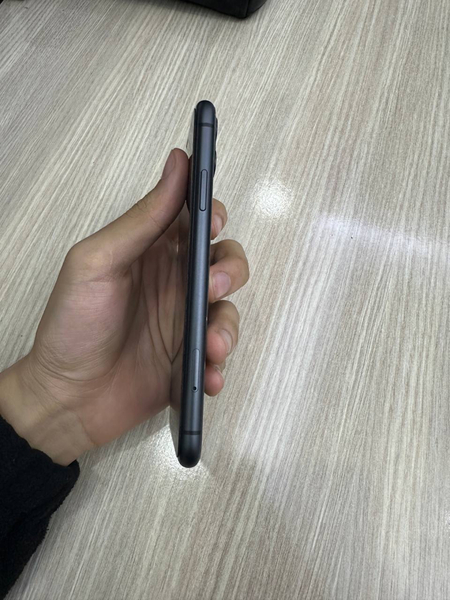 Iphone 11 64 LL/A