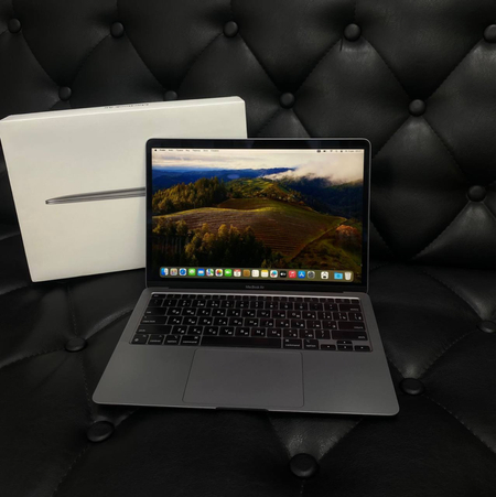 Apple MacBook Air M1 2020 года в хорошем состоянии