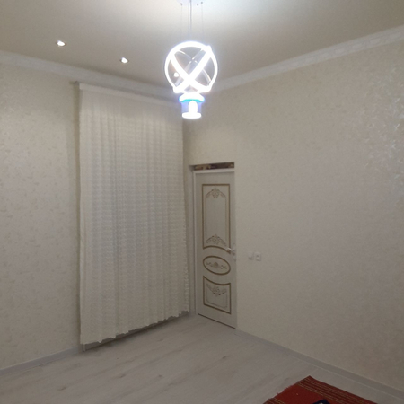 nazarbe turkistonda 8 /4  Sotix uy sotiladi