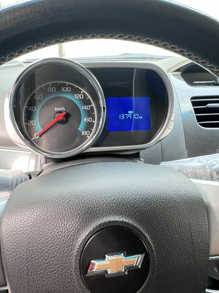 Chevrolet spark 2017 AT full