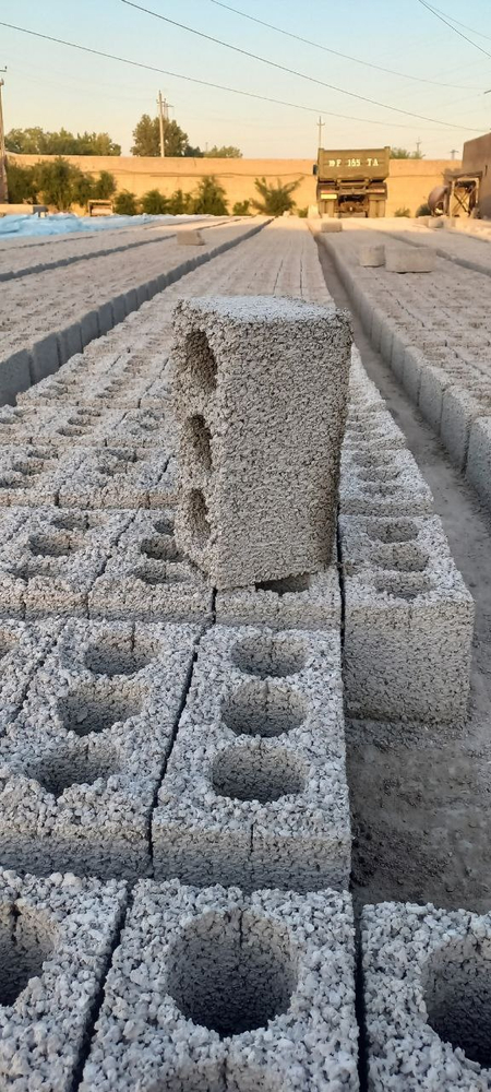 Shlakablok laboda oboramiza 100 tagacham