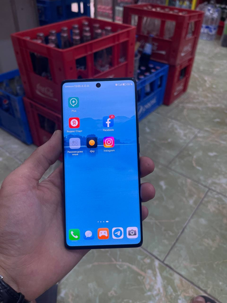 Huawei (redmi xiomi xonor) sotiladi