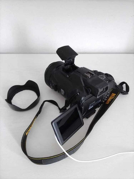 Цифровая фотокамера Nikon Coolpix P1000 б/у в отличном состоянии